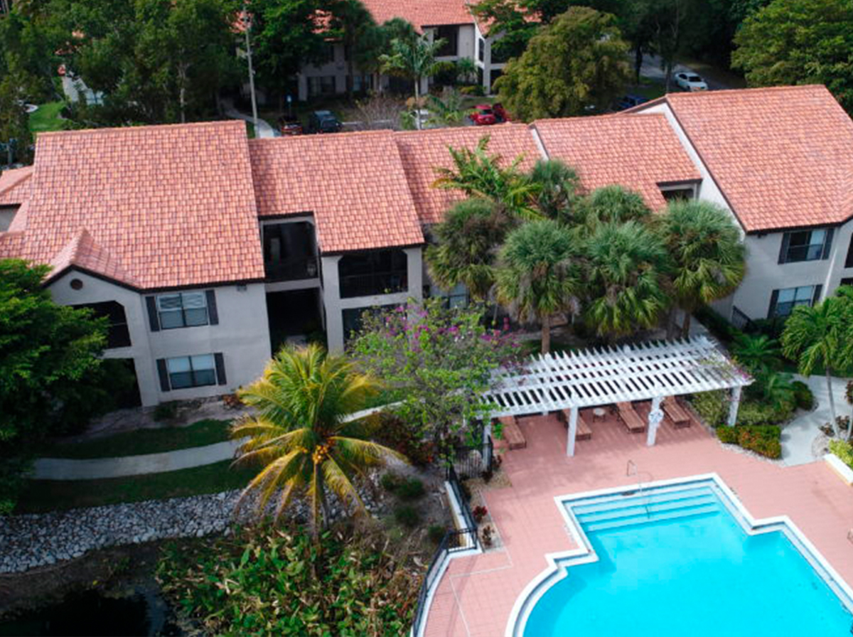 The Oasis at Naples > Home