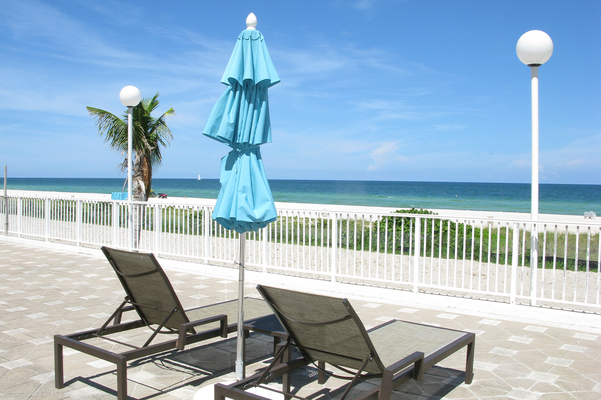 Arlen Beach Condominium > Home