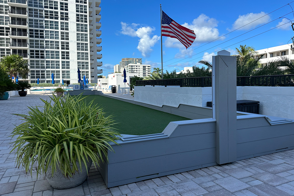 Silver Thatch Atlantic Plaza COA > Silver Thatch > About us